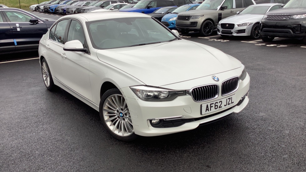 BMW 3 Series White Automatic Auction | DealerPX