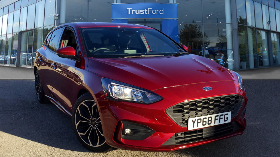 Ford FOCUS 2018 - Ruby Red | £19,500 | Castleford | TrustFord