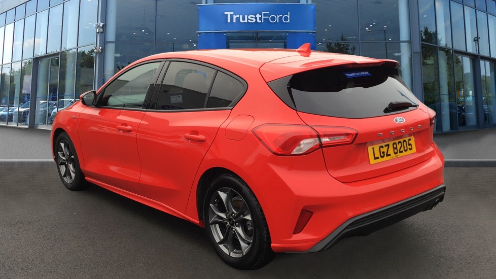Ford FOCUS 2018 - RACE RED | £13,750 | Craigavon | TrustFord