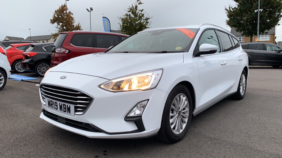 Ford FOCUS 2019 - Frozen White | £16,000 | Weston Super Mare | TrustFord