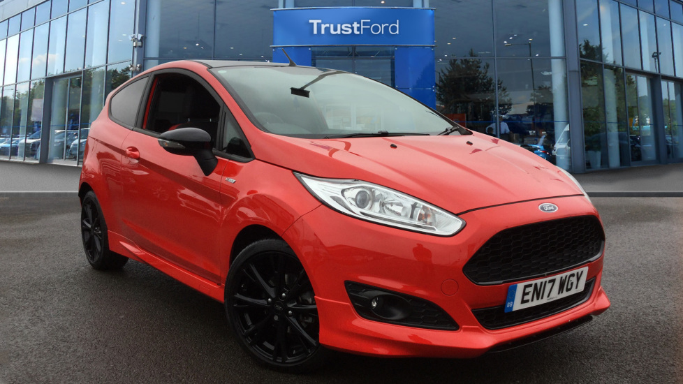 Ford FIESTA 2017 - RACE RED | £11,200 | Dagenham | TrustFord