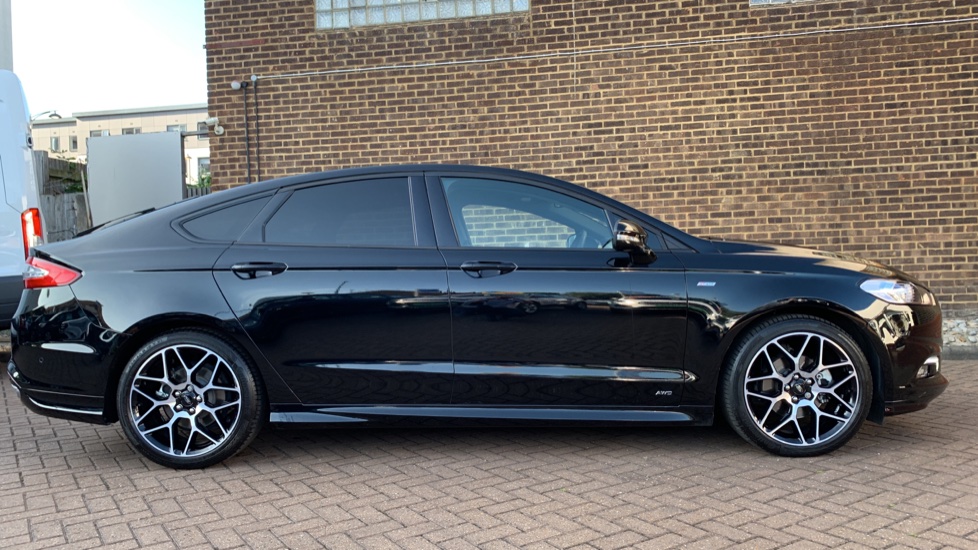 Ford MONDEO 2019 - Shadow Black | £24,970 | Gillingham | TrustFord