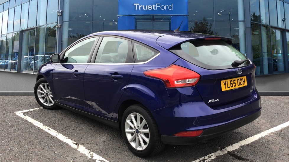 Ford FOCUS 2016 - Deep Impact Blue | £7,990 | Huddersfield | TrustFord