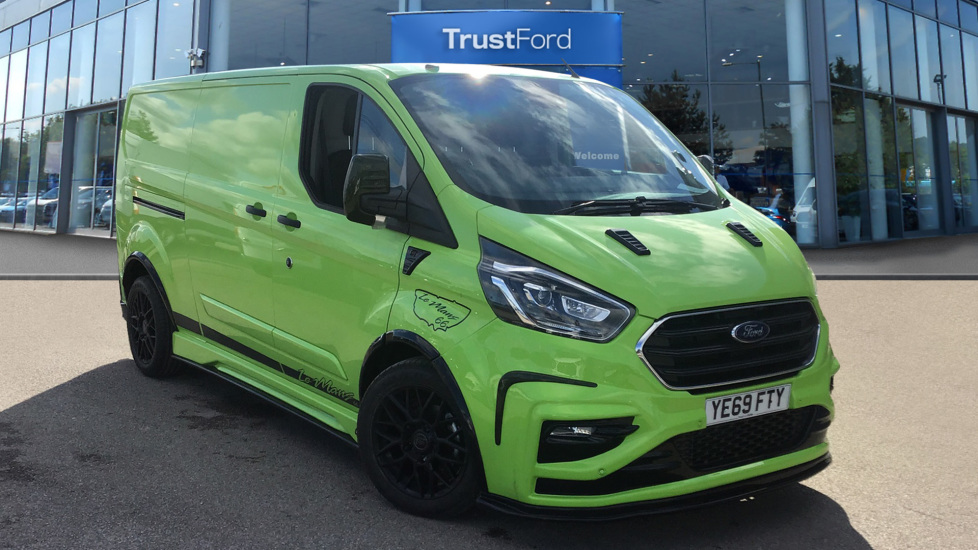 Ford TRANSIT CUSTOM 2019 - Le Mans Green | £35,000 | Barnsley Transit ...