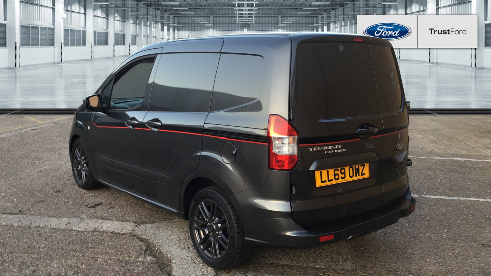 Ford TRANSIT COURIER 2019 - Metallic - Magnetic Grey | £13,000 ...
