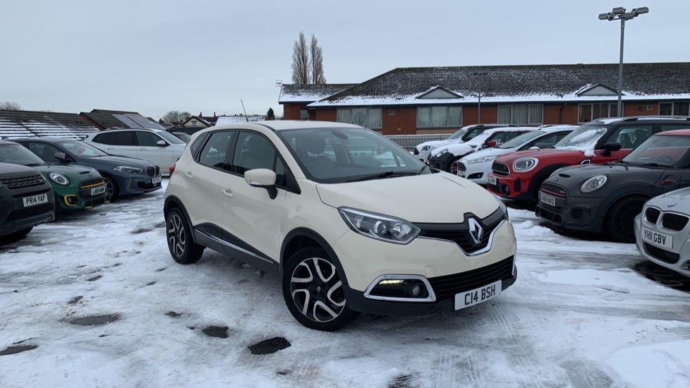 Renault Captur Cream Manual Auction | DealerPX