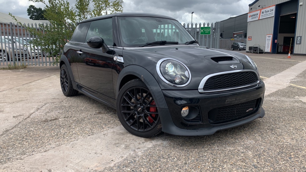 Mini Hatch Black Automatic Auction | DealerPX