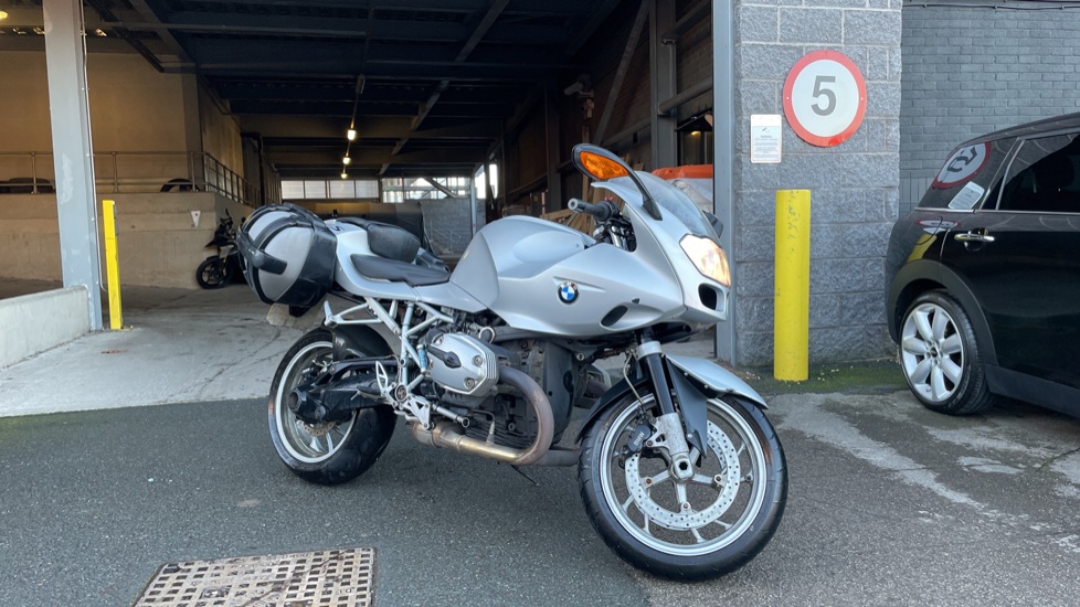 BMW R Series Silver Manual Auction | DealerPX