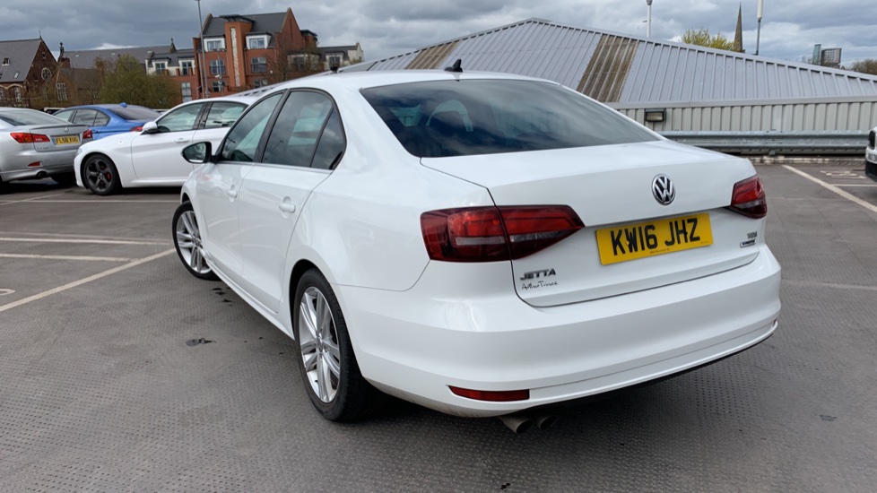 Volkswagen Jetta White Manual Auction | DealerPX