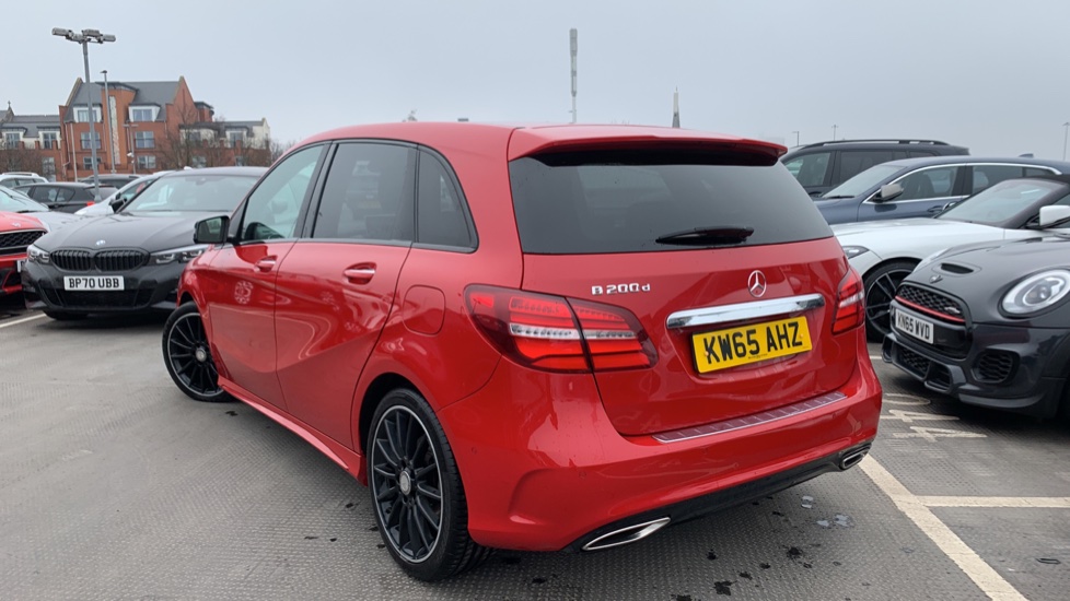 Mercedes-Benz B200 Red Automatic Auction | DealerPX