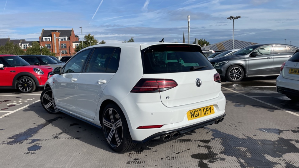 Volkswagen Golf White Automatic Auction | DealerPX