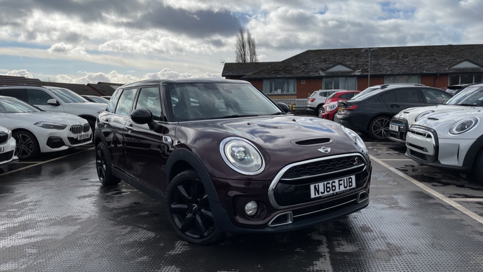 Mini Clubman Maroon Manual Auction | DealerPX