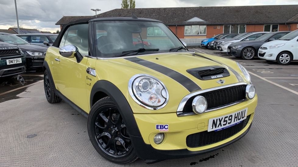 Mini Convertible Yellow Manual Auction | DealerPX