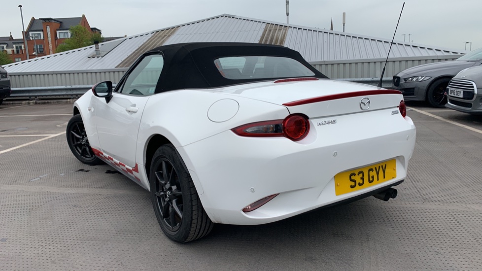 Mazda MX-5 Crystal White Pearl Manual Auction | DealerPX