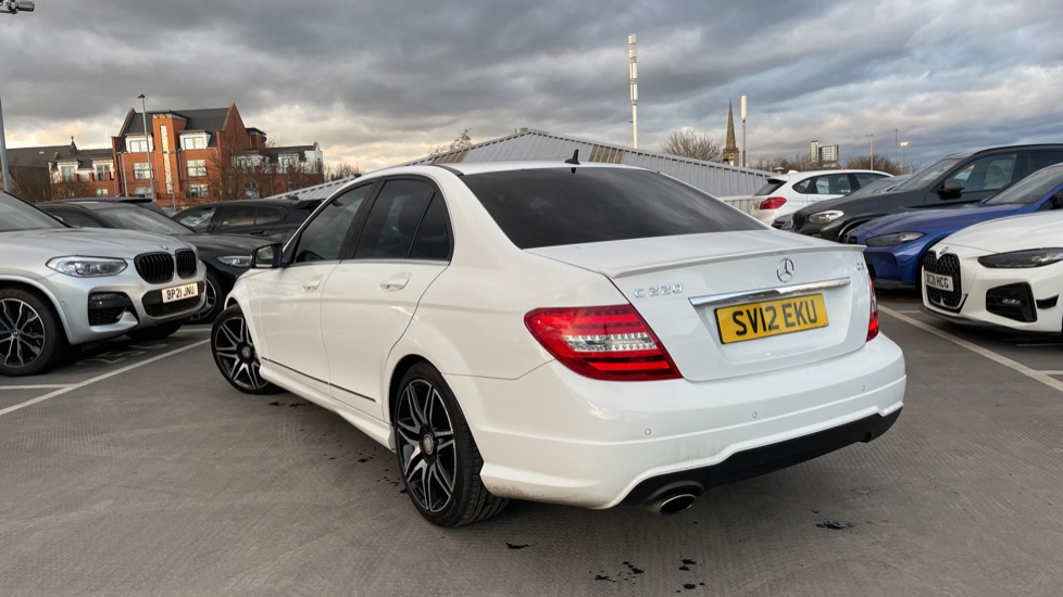 Mercedes C-Class White Automatic Auction | DealerPX