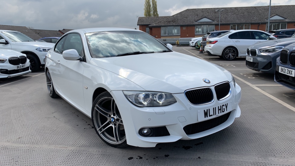 BMW 3 Series White Automatic Auction | DealerPX