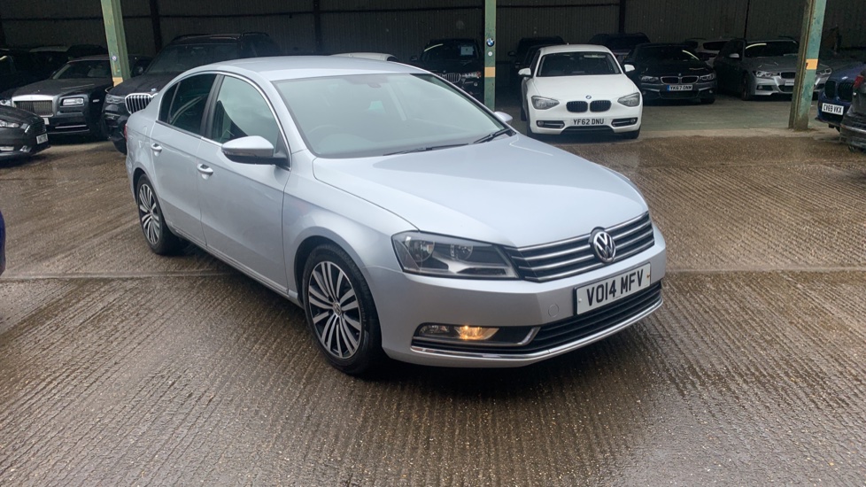 Volkswagen Passat Silver Automatic Auction | DealerPX