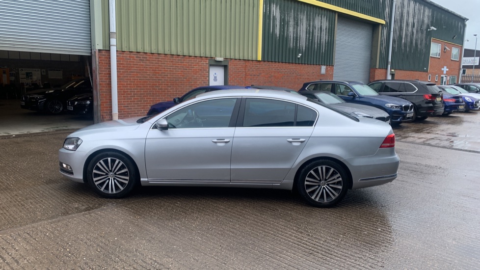 Volkswagen Passat Silver Automatic Auction | DealerPX