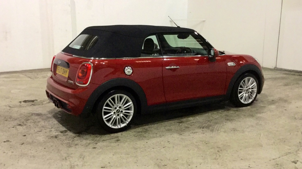 Mini Convertible Blazing Red Manual Auction | DealerPX