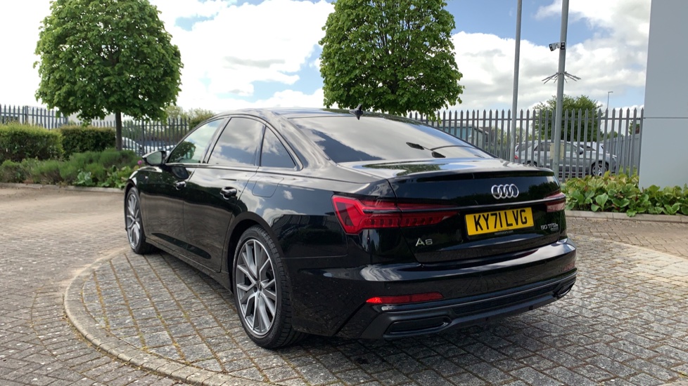 Audi A6 Black Edition 50 TFSI e quattro 299 PS S tronic £50,589