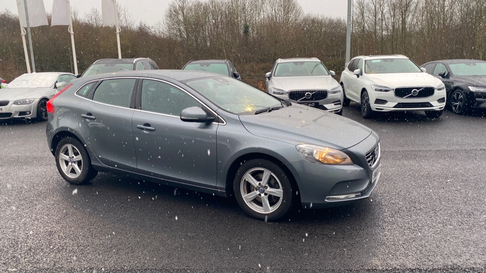 Volvo V40 Grey Manual Auction | DealerPX