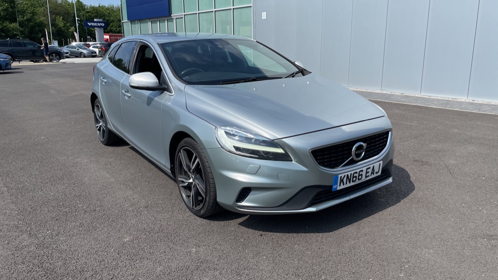Volvo V40 Silver Manual Auction | DealerPX
