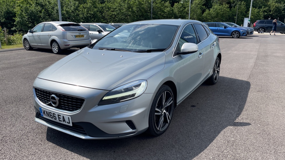 Volvo V40 Silver Manual Auction | DealerPX
