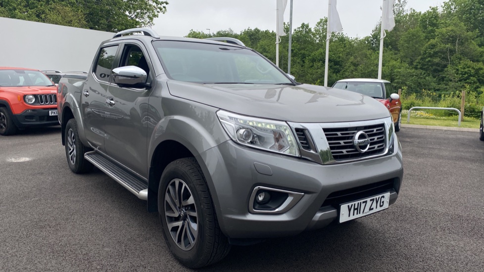 Nissan Navara Grey Automatic Auction | DealerPX