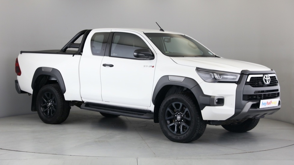 Used 2022 Toyota Hilux 2.8 Gd-6 Rb Legend 4x4 for Sale | Hey Halfway