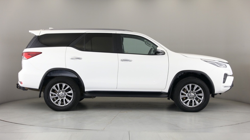 Used 2022 Toyota Fortuner 2.8gd-6 4x4 for Sale | Hey Halfway