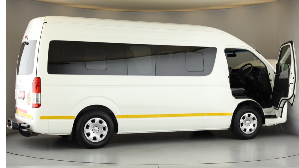 Used 2023 Toyota Quantum Hiace 2.5 D-4d 14 Seat for Sale | Hey Halfway