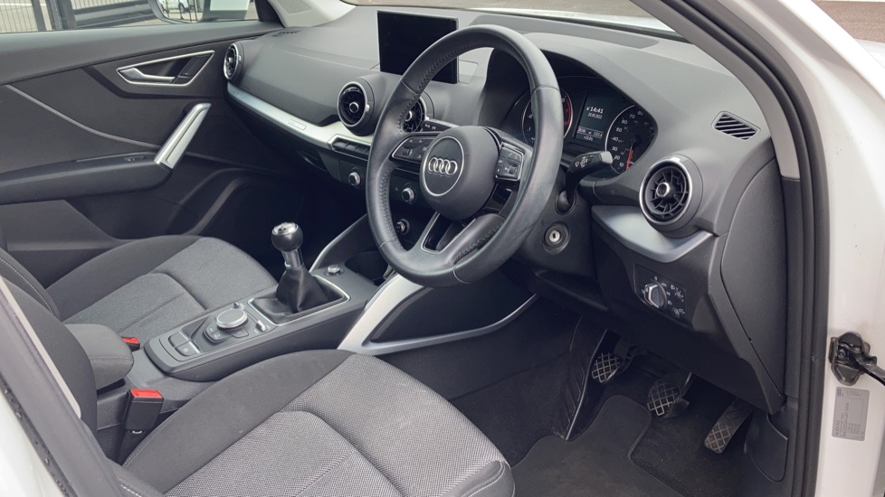Audi Q2 White Manual Auction | DealerPX
