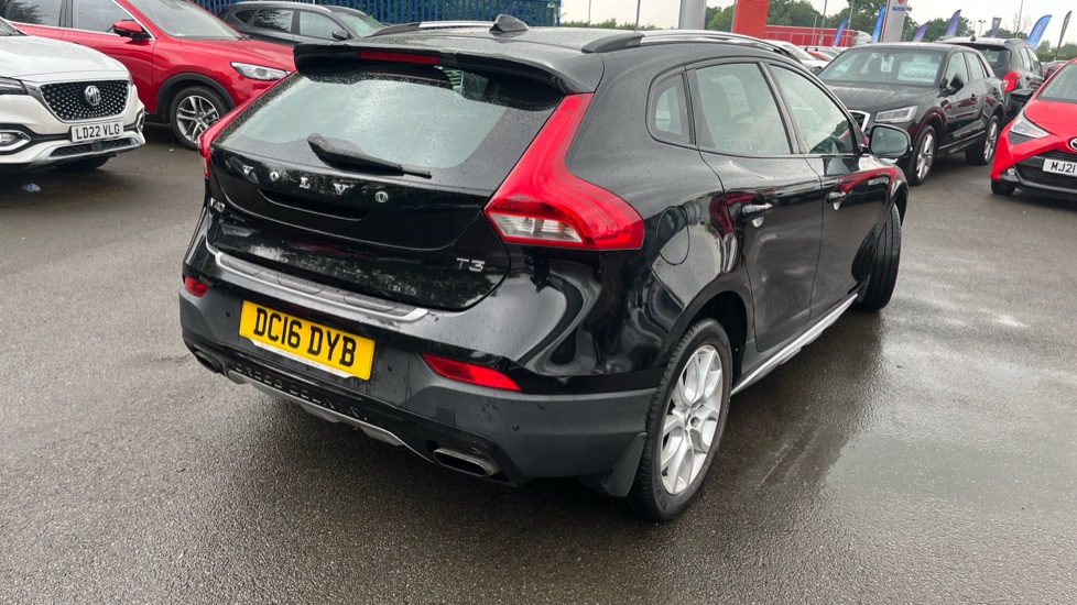 VOLVO V40 Black Automatic Auction | DealerPX