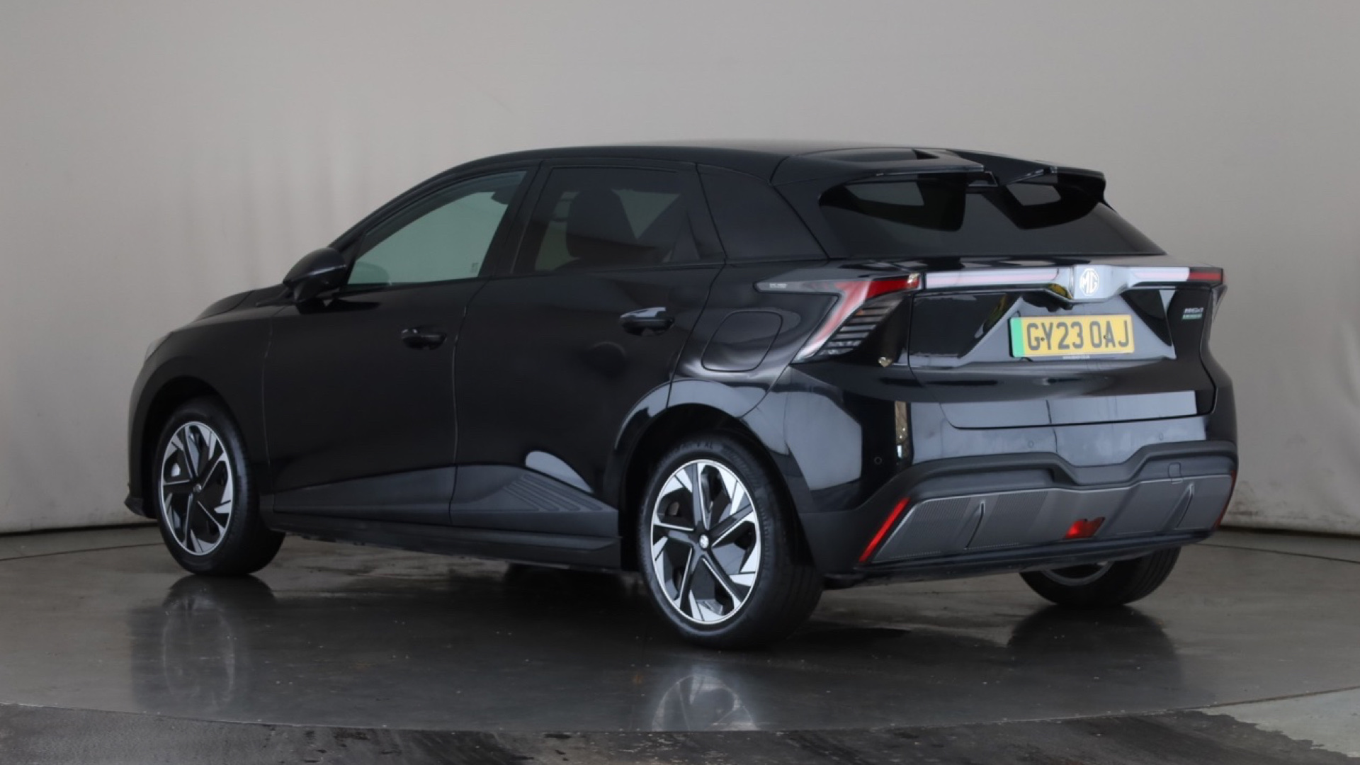 MG Motor UK MG4 EV Hatchback 150kW Trophy EV Long Range 64kWh 5dr Auto ...