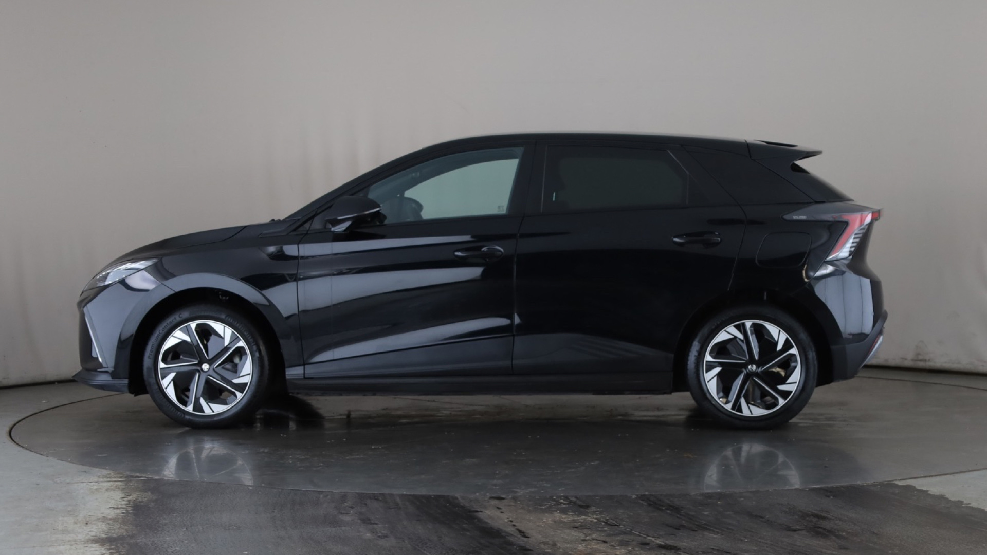 MG Motor UK MG4 EV Hatchback 150kW Trophy EV Long Range 64kWh 5dr Auto ...