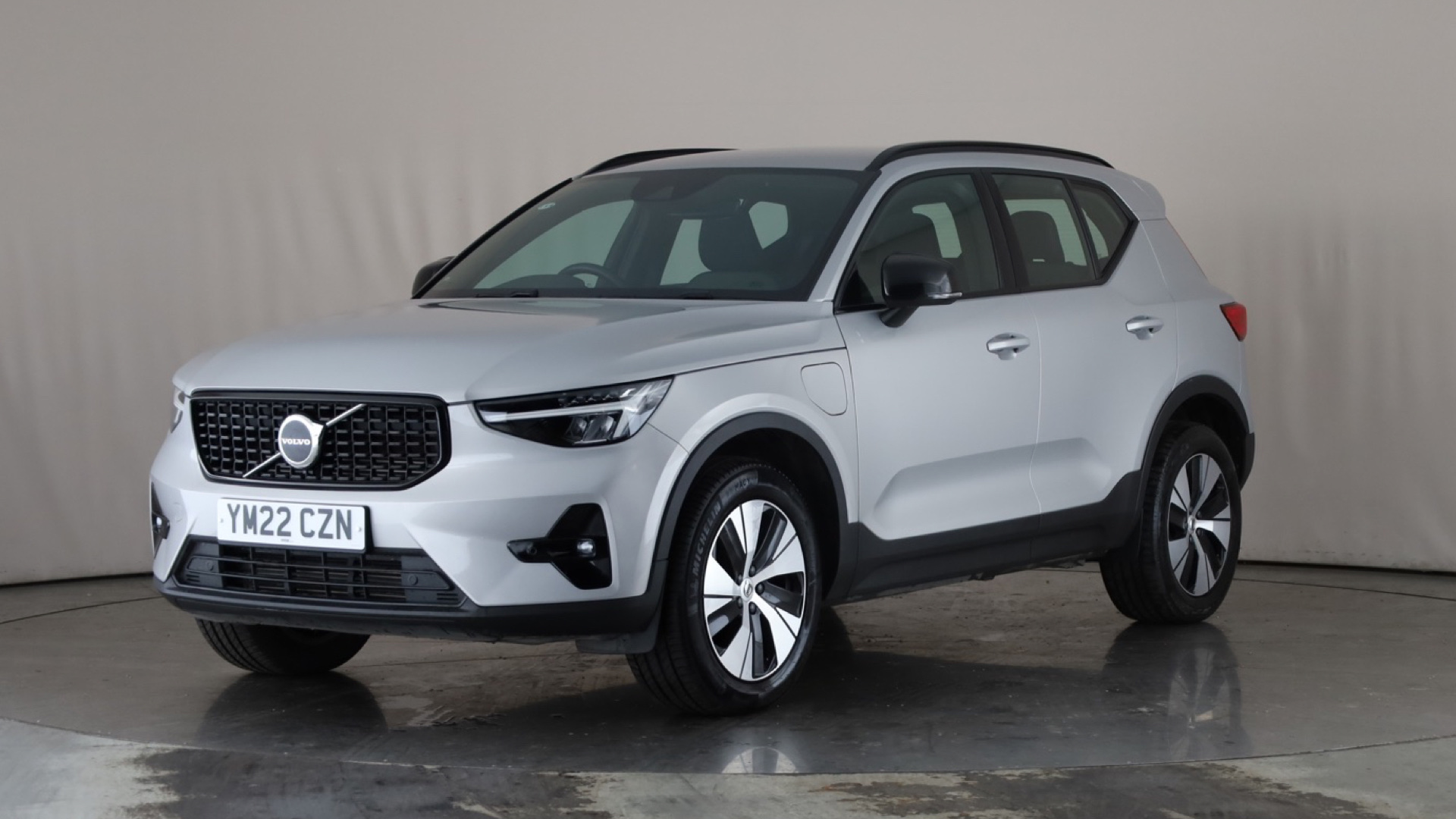 Volvo XC40 Estate 1.5 T4 Recharge PHEV Plus Dark 5dr Auto Lease - Select Car Leasing