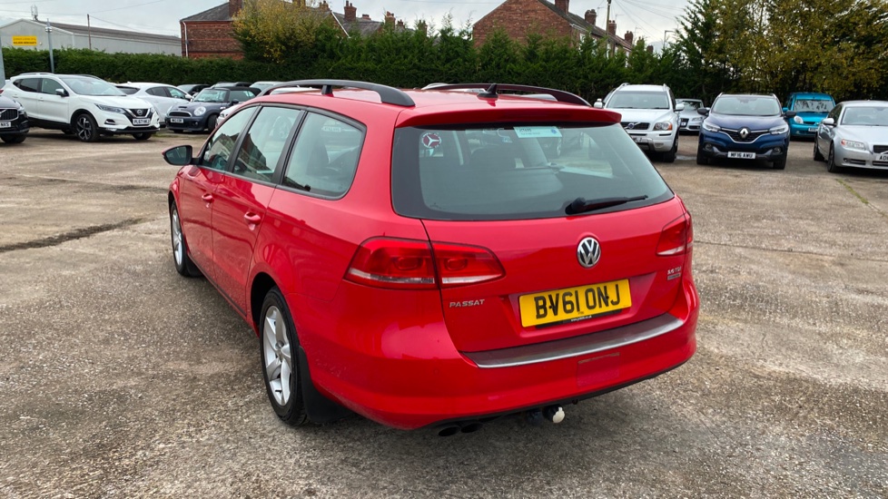 Volkswagen Passat Red Automatic Auction | DealerPX