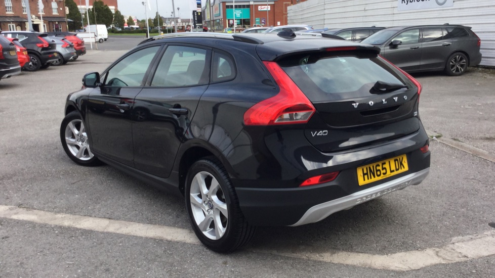 Volvo V40 Black Manual Auction | DealerPX