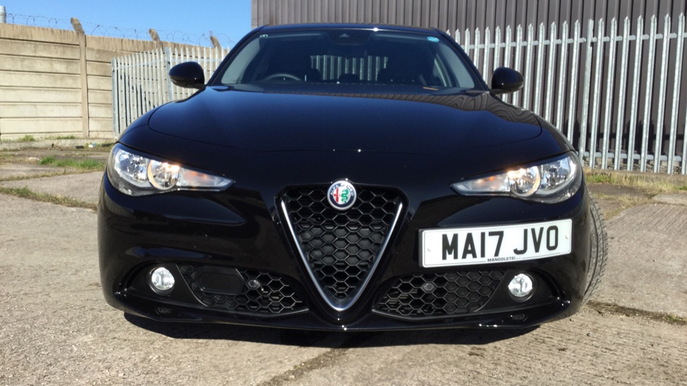 Alfa Romeo Giulia Black Automatic Auction | DealerPX