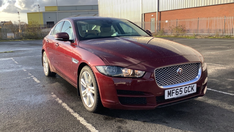 Jaguar XE Red Automatic Auction | DealerPX