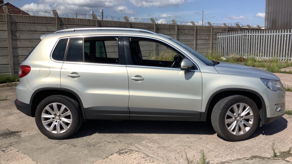 Volkswagen Tiguan Silver Manual Auction | DealerPX