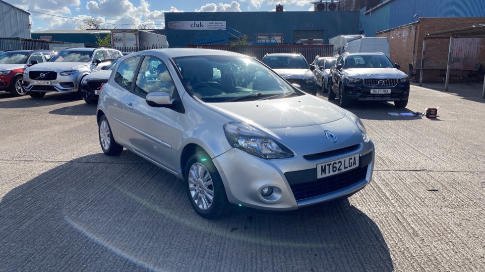 Renault Clio Silver Manual Auction | DealerPX