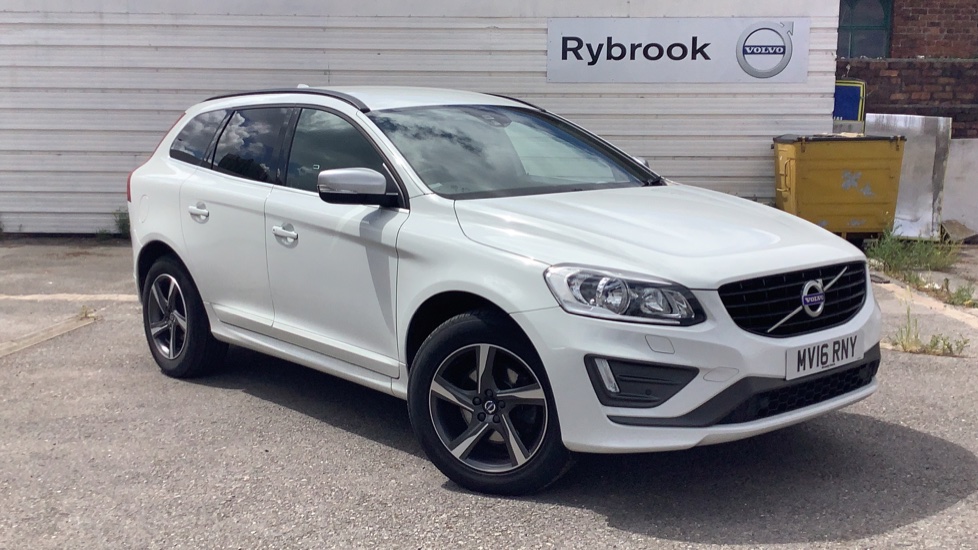 Volvo XC60 White Automatic Auction | DealerPX
