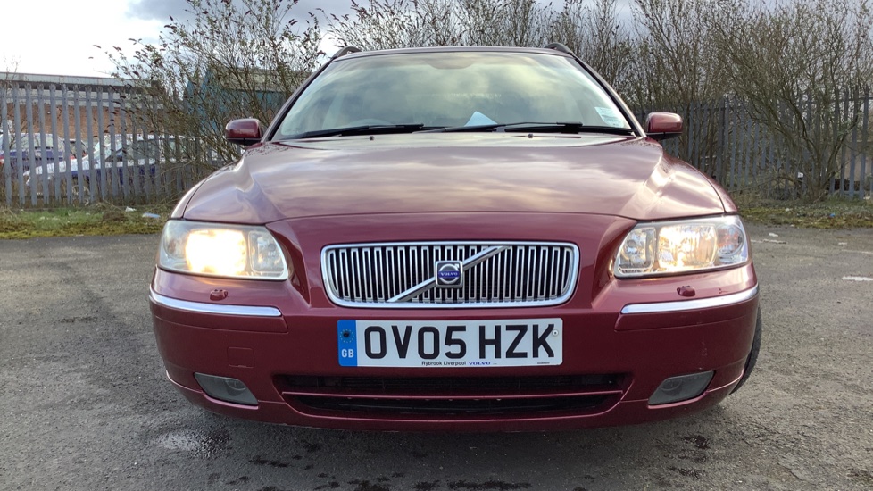Volvo V70 Red Automatic Auction | DealerPX