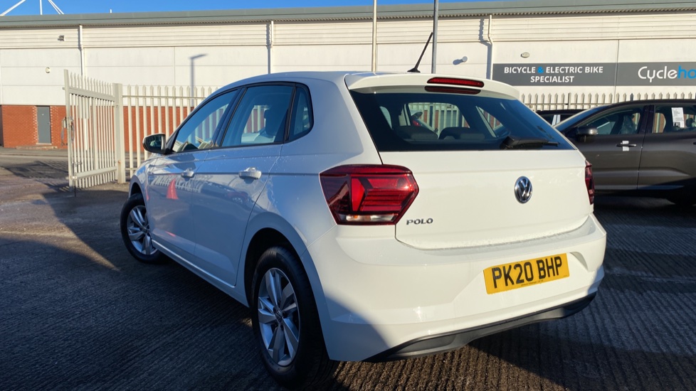 Volkswagen Polo White Manual Auction | DealerPX
