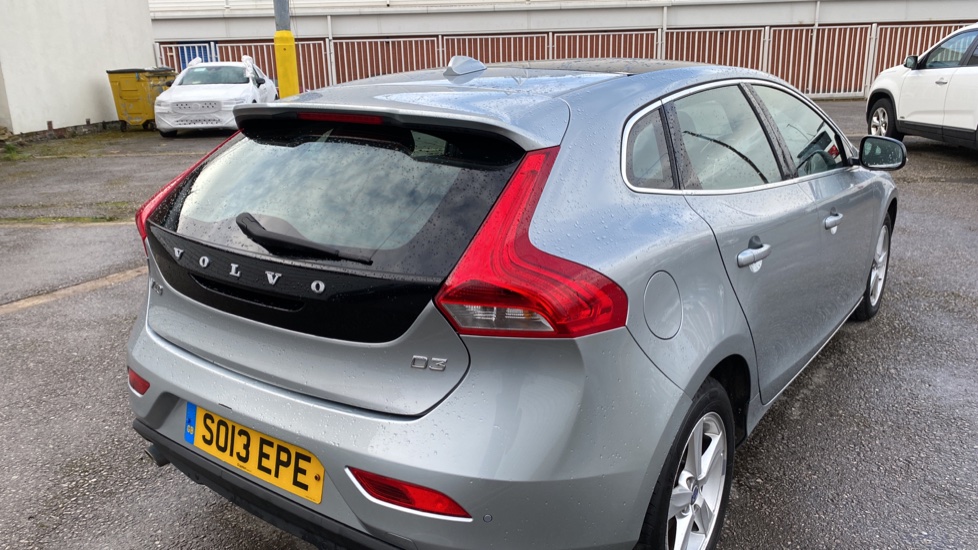 Volvo V40 Silver Automatic Auction | DealerPX