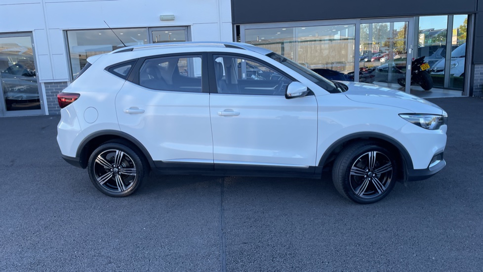 Mg Mg Zs White Manual Auction | DealerPX