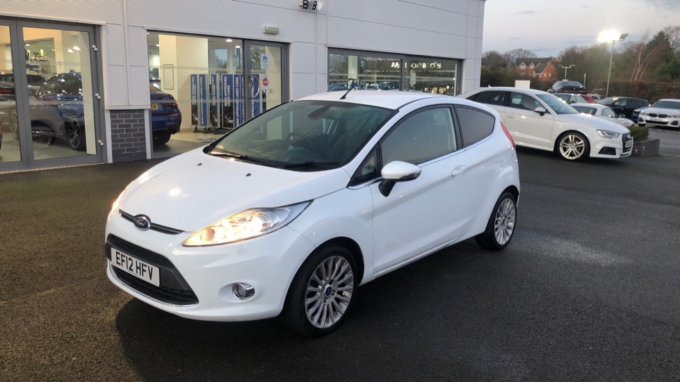 Ford Fiesta White Automatic Auction | DealerPX