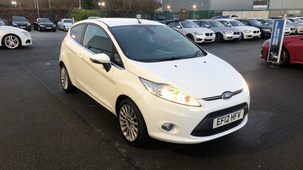 Ford Fiesta White Automatic Auction | DealerPX