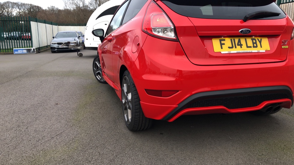 Ford Fiesta Red Manual Auction | DealerPX